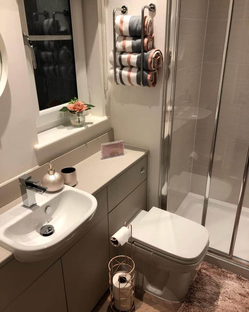 8 Over the Toilet Storage Ideas for Your Bathroom