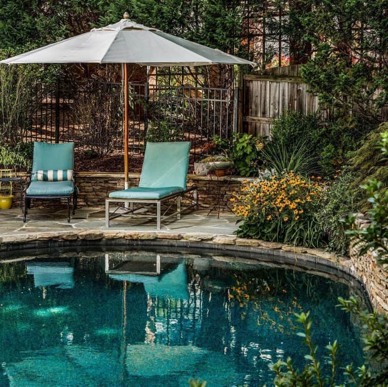 14 Small Swimming Pool Ideas for Your Backyard