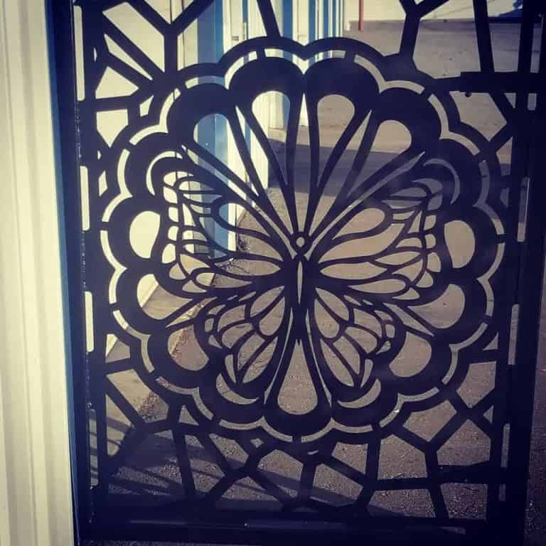 43 DIY Outdoor Privacy Screen Ideas with Pictures