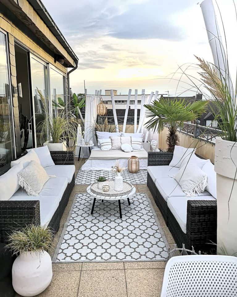 15 Balcony Decorating Ideas for Your Outdoor Space