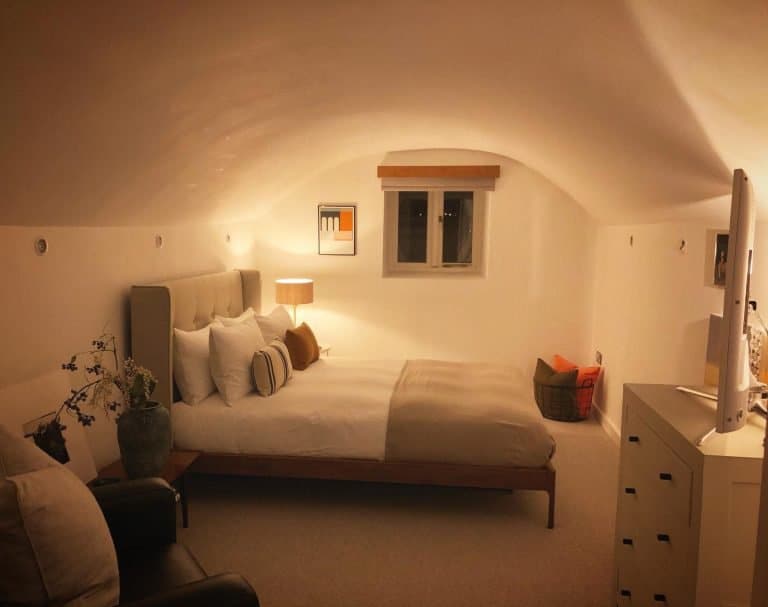 46 Unique and Inexpensive Basement Ceiling Ideas