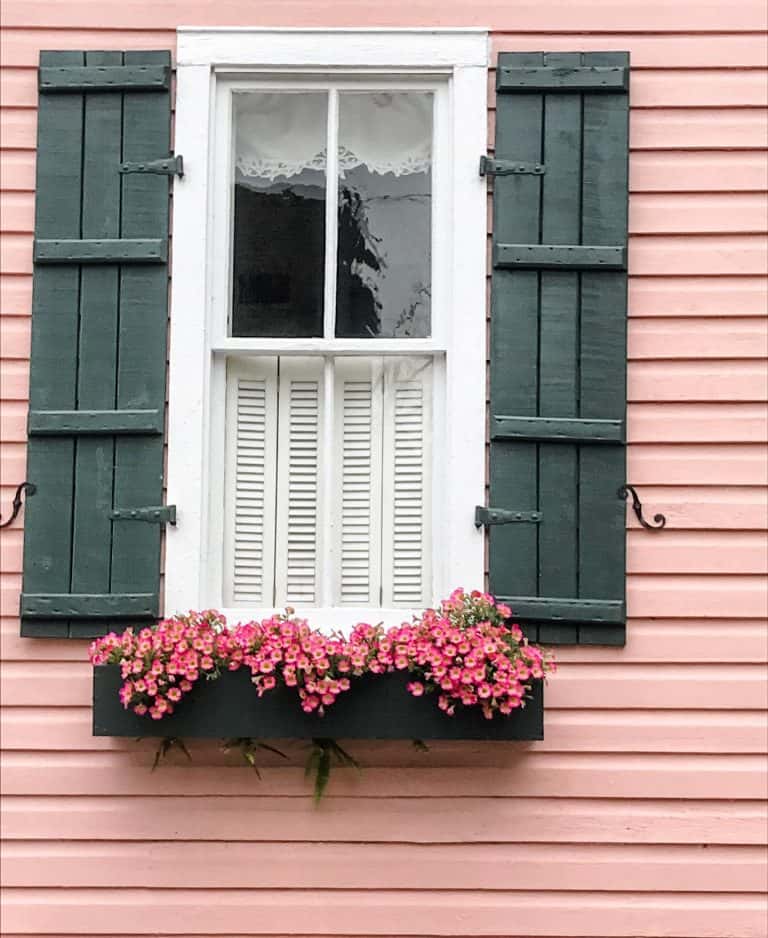 19 Window Box Ideas to Brighten Up Your Exterior - Trendey