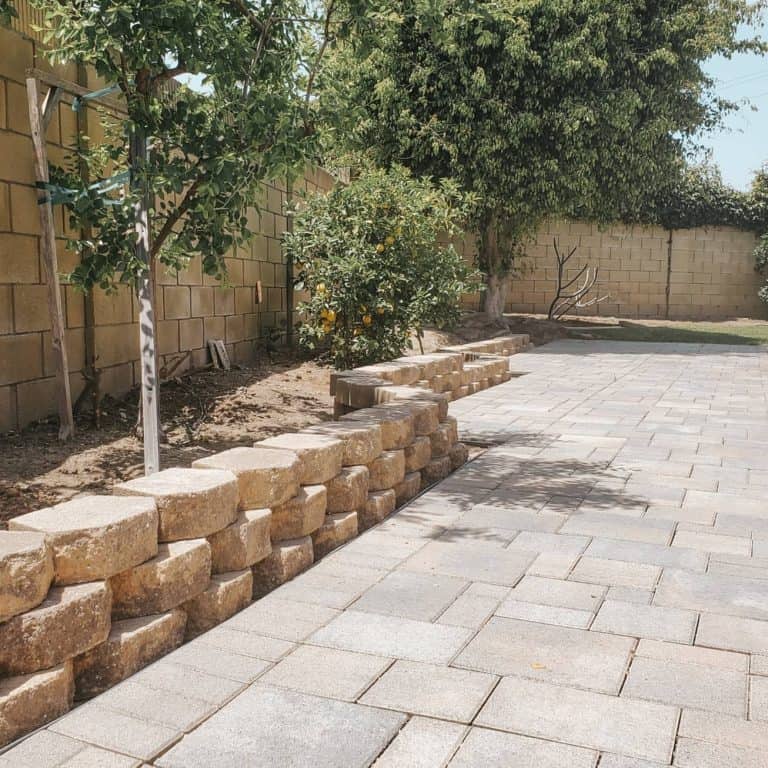 12 Inexpensive Retaining Wall Ideas for Your Backyard