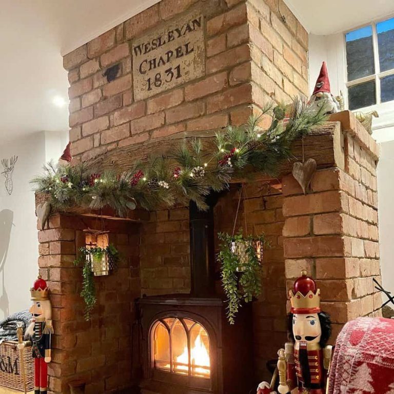 11 Fireplace Accent Wall Design Ideas