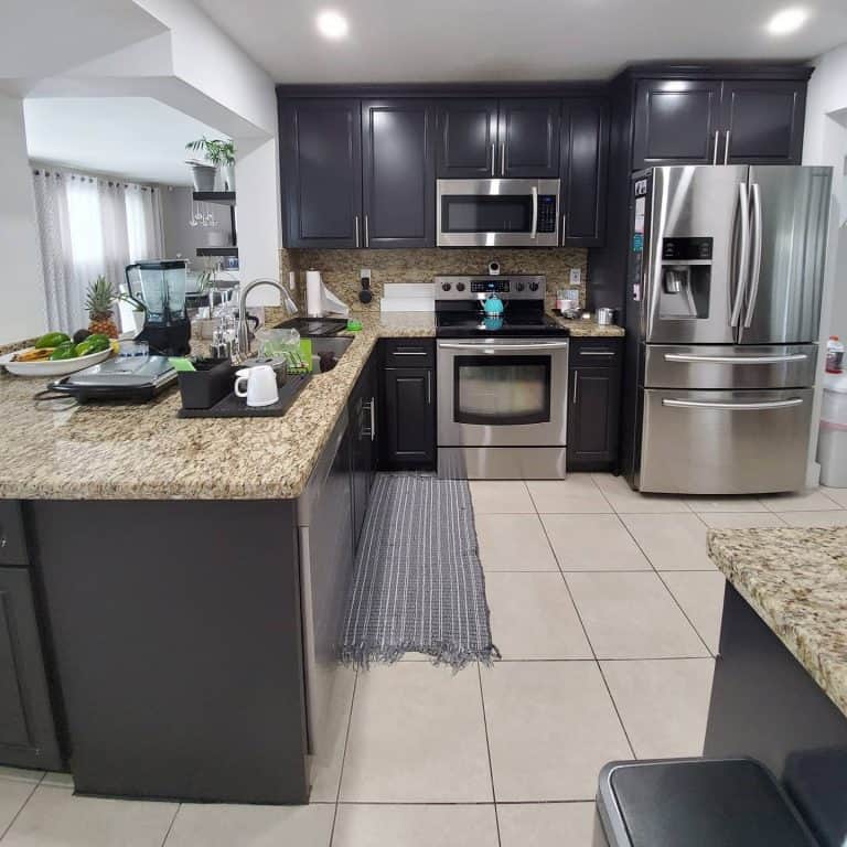 9 Gray Kitchen Ideas and Color Combinations to Inspire You