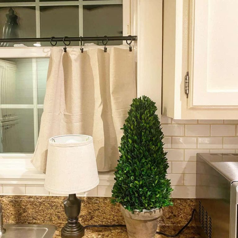 13 Kitchen Curtain Ideas (Different Designs and Patterns)