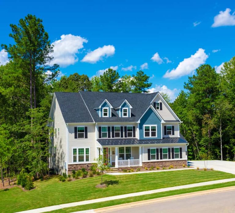 13 Colonial House Design Ideas and Pictures