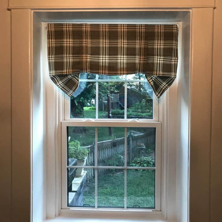 16 Unique Window Valance Ideas