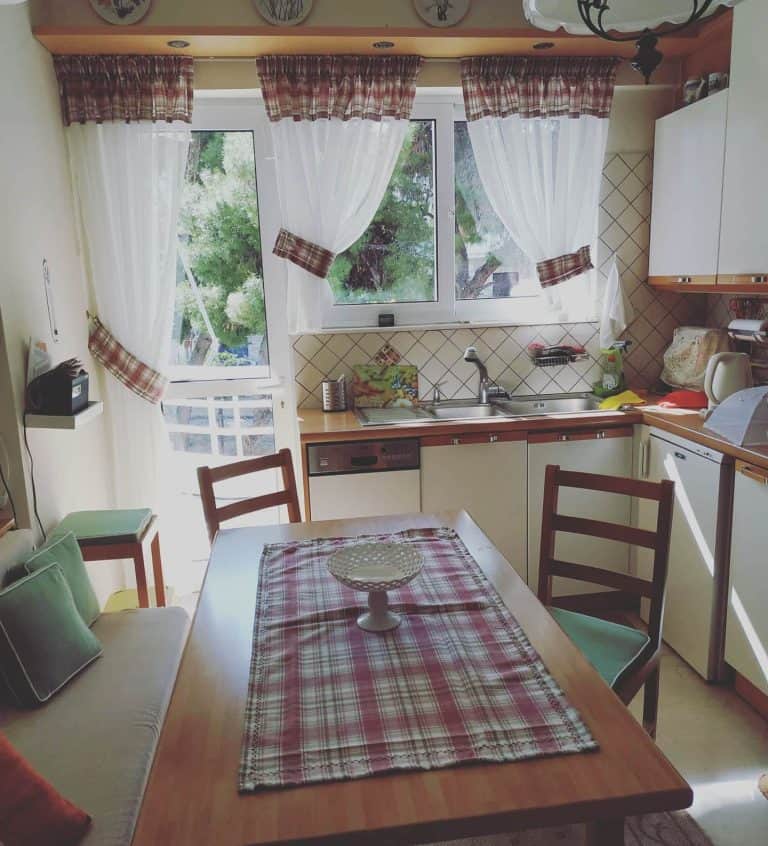 13 Kitchen Curtain Ideas (Different Designs and Patterns)