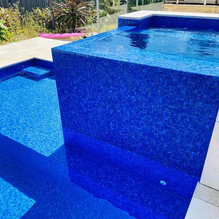 7 Swimming Pool Tile Designs ideas
