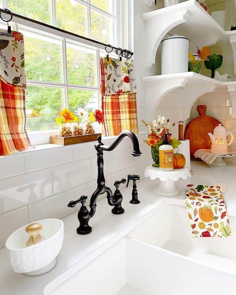 10 Kitchen Sink Design Ideas