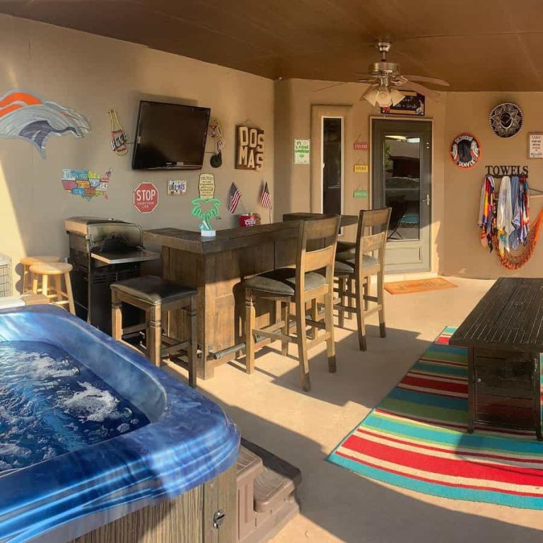 10 Outdoor Bar Ideas for Your Backyard