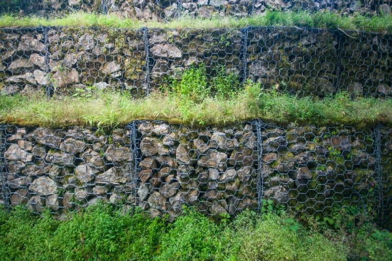 12 Inexpensive Retaining Wall Ideas for Your Backyard