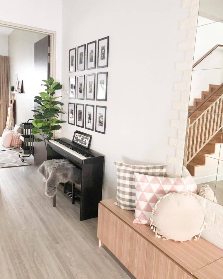 21 Creative Wall Collage Ideas