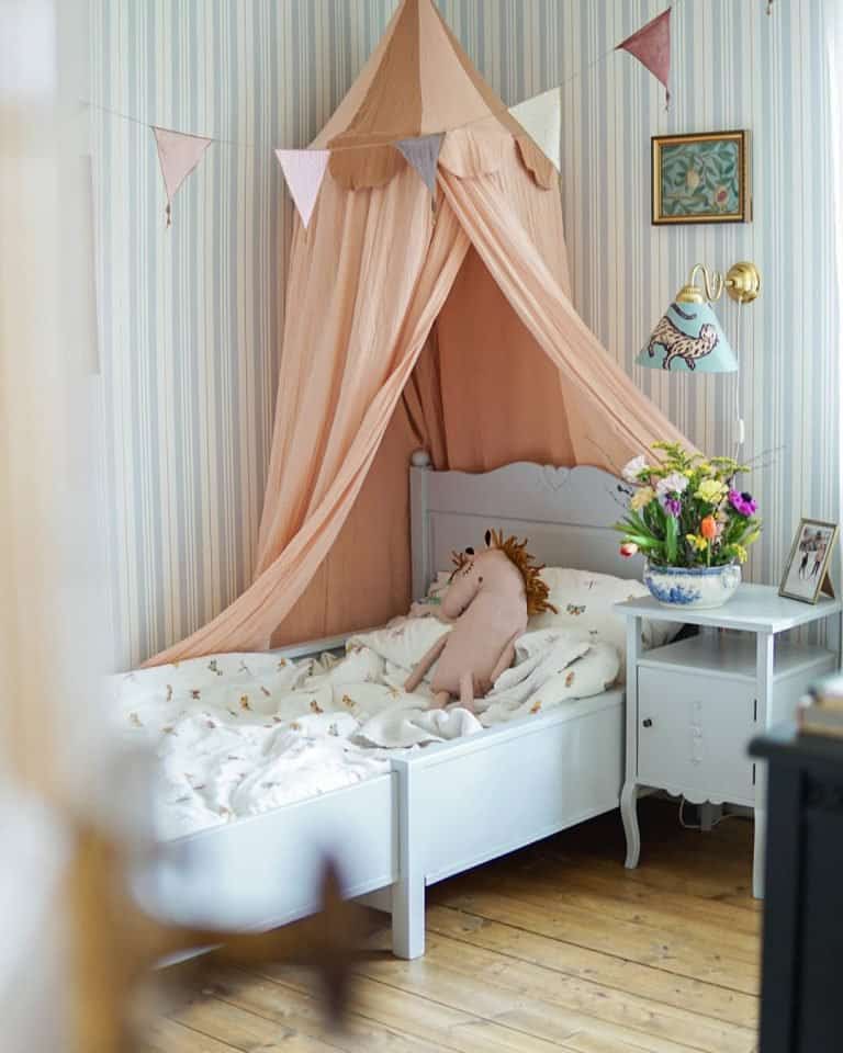 DIY Bedroom Makeover Ideas to Try Now (with Pictures)