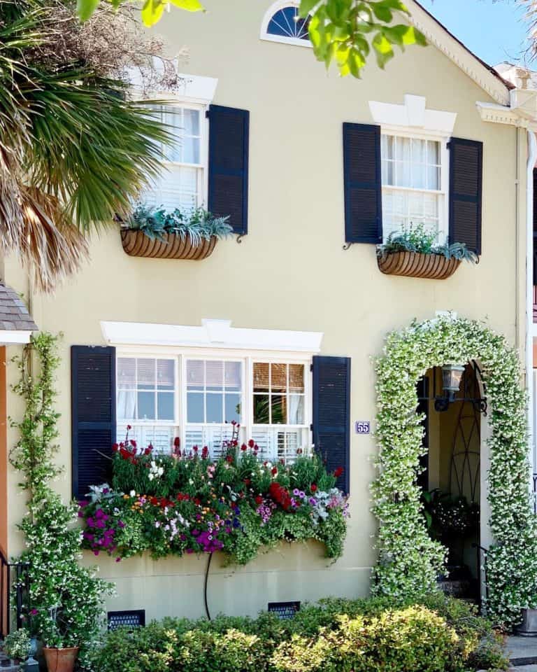 19 Window Box Ideas to Brighten Up Your Exterior - Trendey