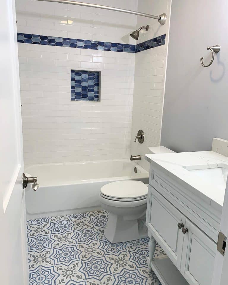21 Shower Tile Design Ideas and Patterns for Your Bathroom
