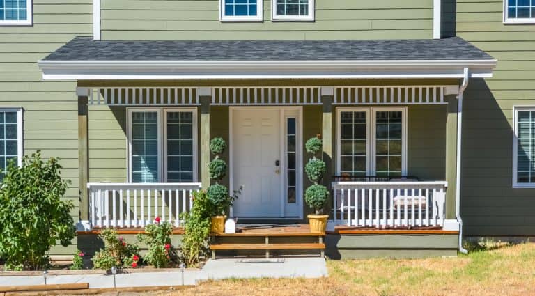 10 Front Porch Railing Ideas