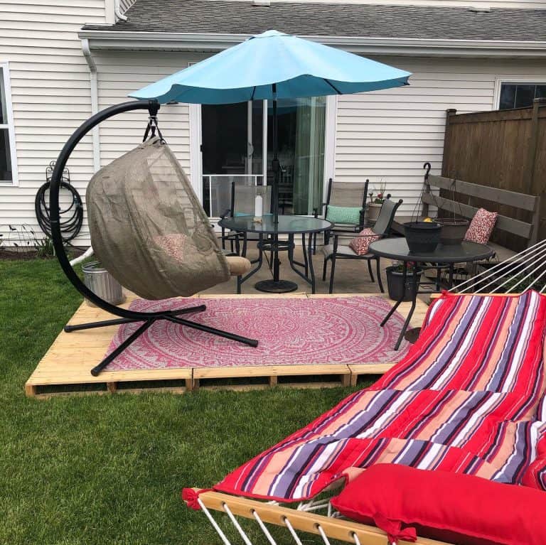 17 Cheap Backyard Patio Ideas That You Can DIY - Trendey