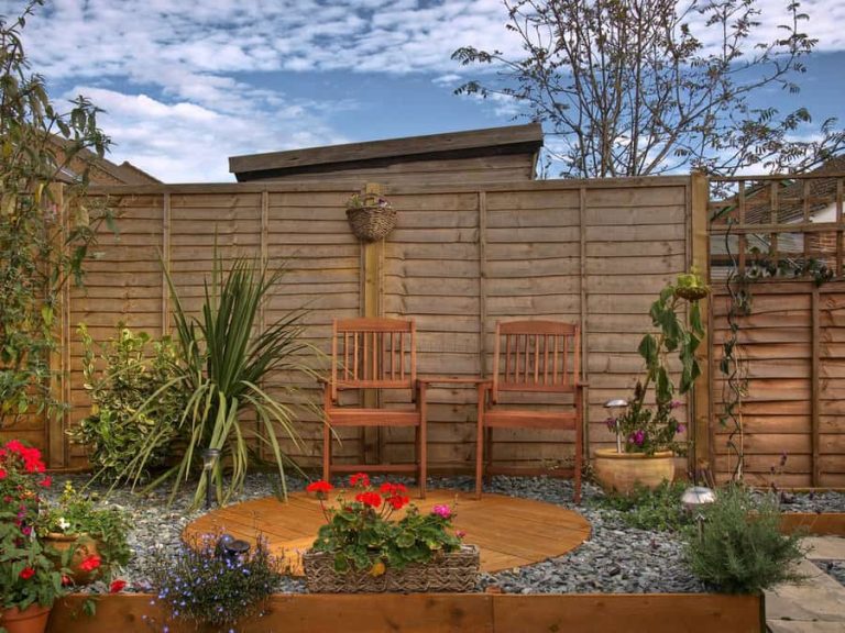 11 Garden Fence Ideas to Add Privacy to Your Backyard - Trendey