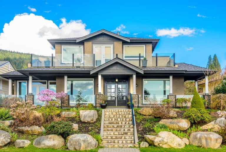 12 Landscaping Ideas for the Front of the House - Trendey