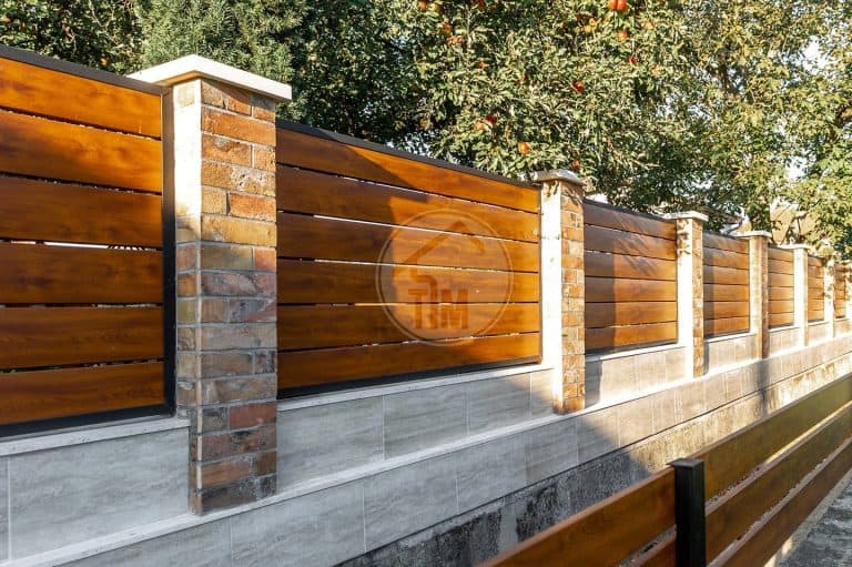 10 Privacy Fence Ideas for Your Yard - Trendey