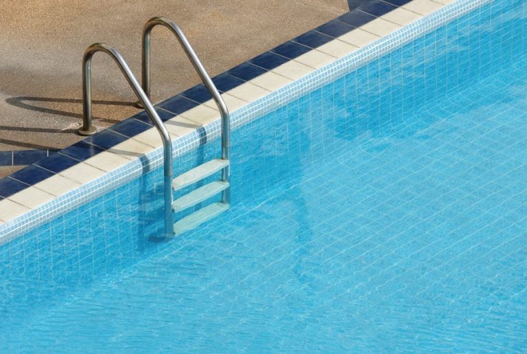 13 Swimming Pool Coping Ideas (Different Materials and Styles)
