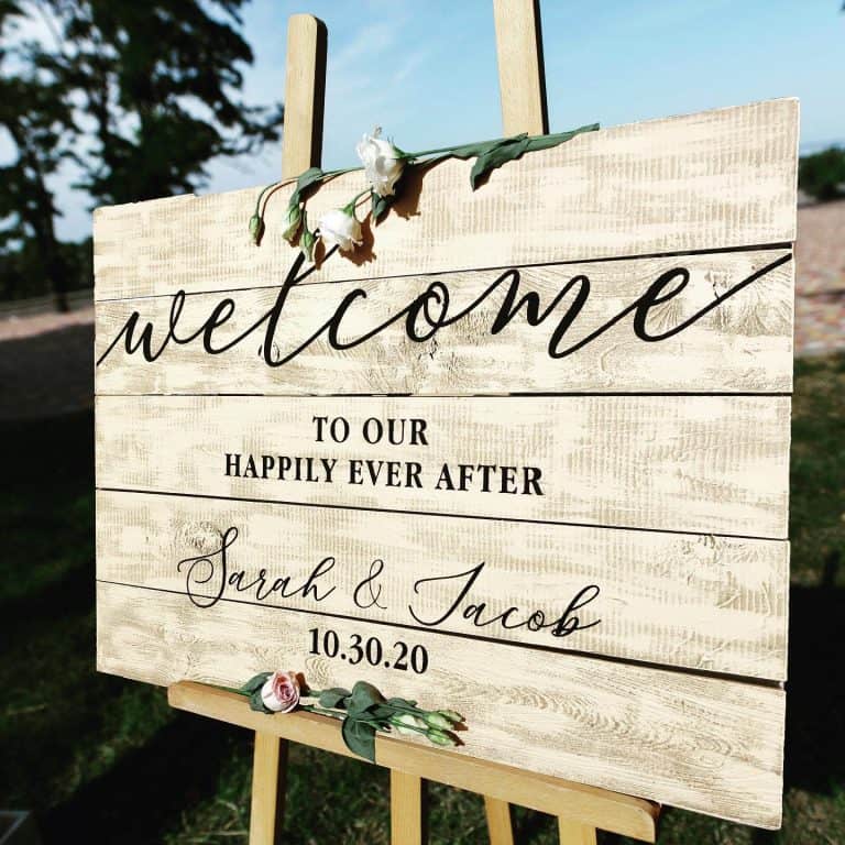 10 Creative Welcome Sign Ideas for Different Spaces - Trendey