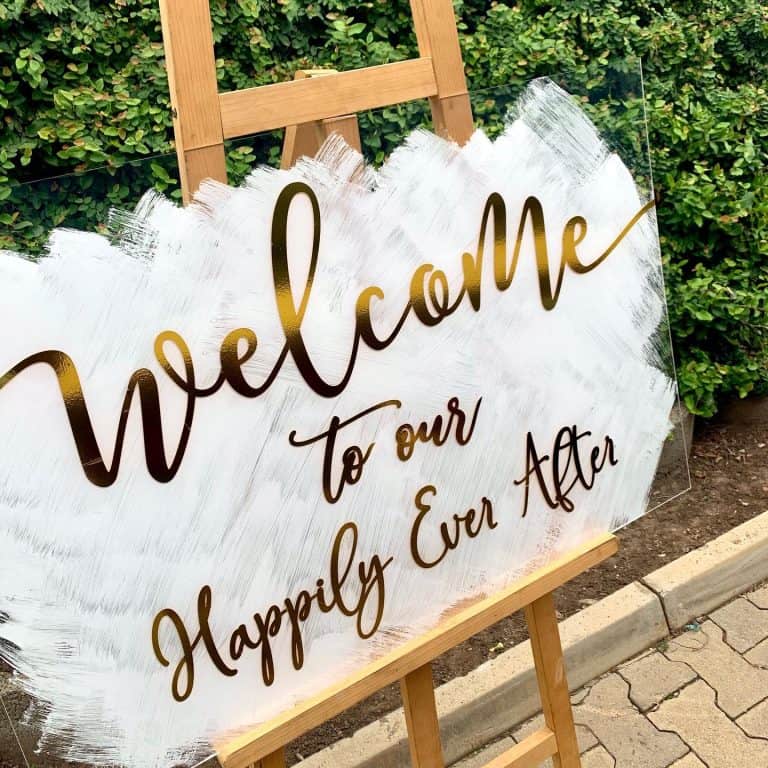 10 Creative Welcome Sign Ideas for Different Spaces - Trendey