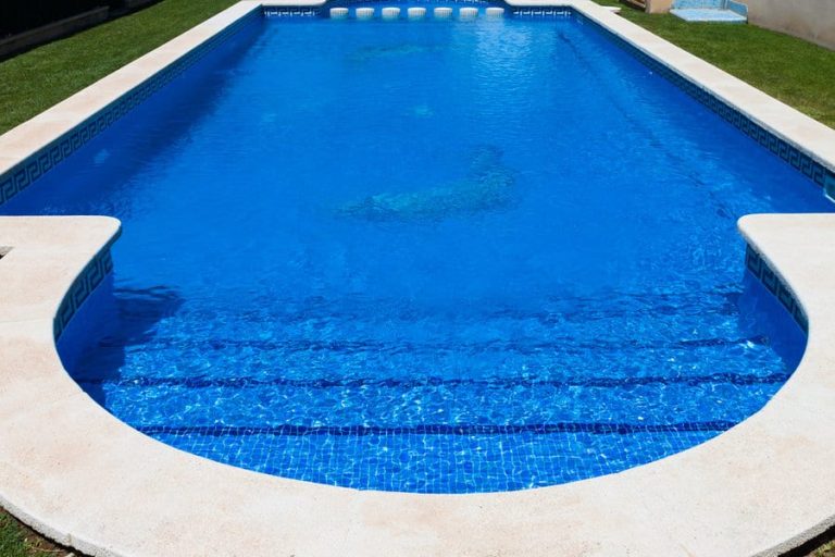 13 Swimming Pool Coping Ideas (Different Materials and Styles)