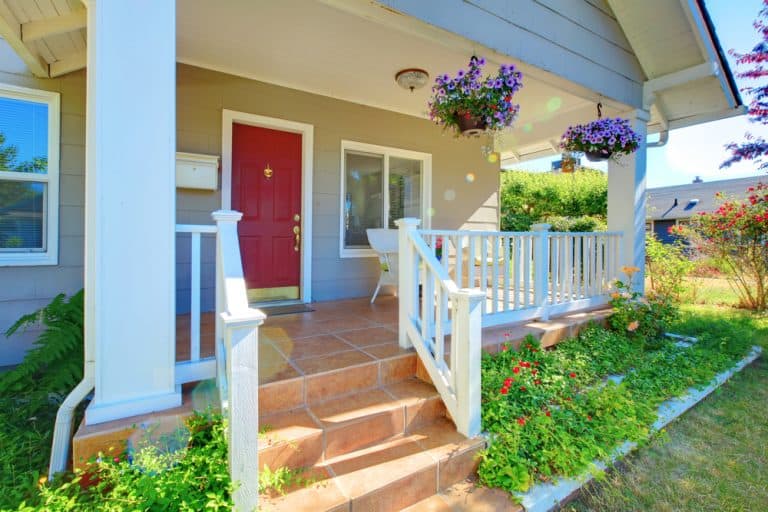 10 Front Porch Railing Ideas - Trendey