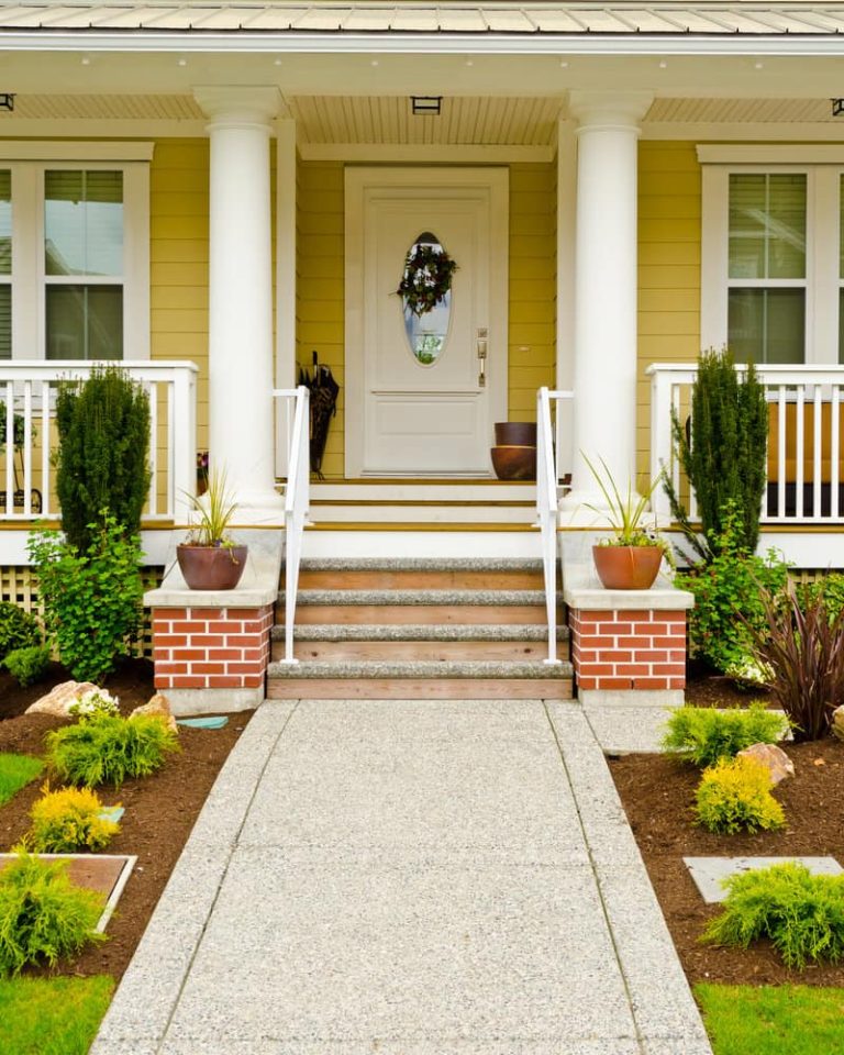10 Front Porch Railing Ideas - Trendey