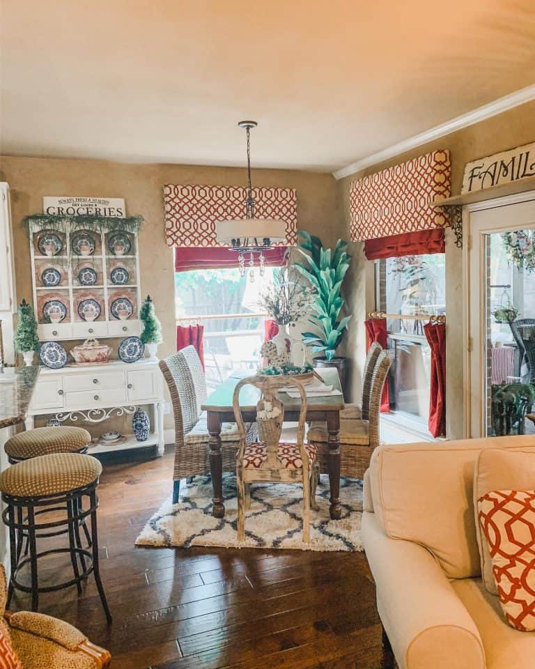 15 Kitchen Valance Ideas to Dress Windows