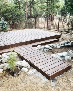 23 Floating Deck Ideas for Your Backyard - Trendey
