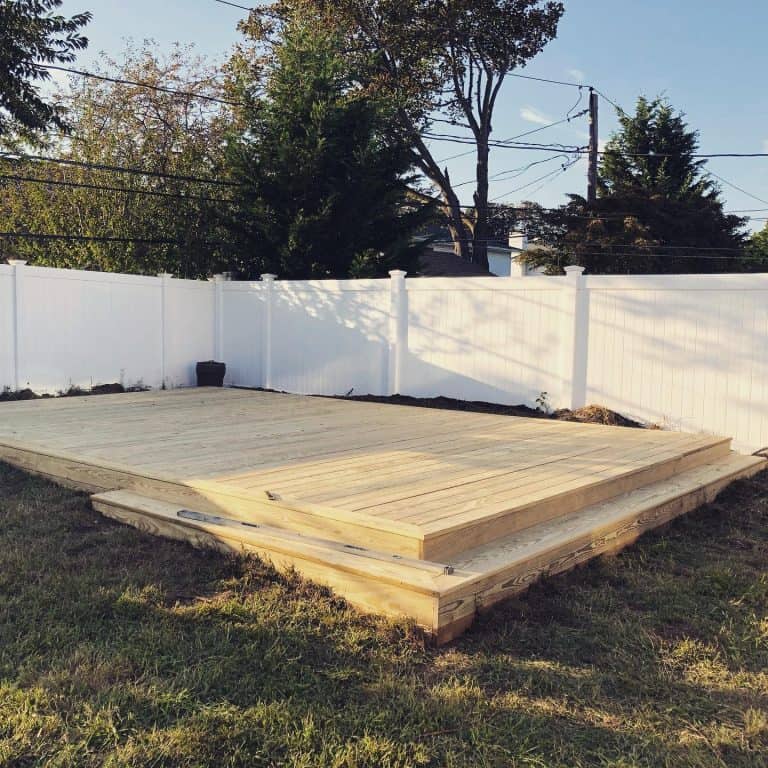 23 Floating Deck Ideas for Your Backyard - Trendey