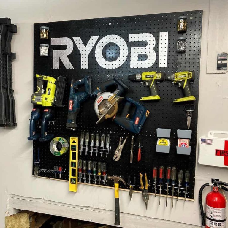 14 Garage Pegboard Ideas for Better Organization