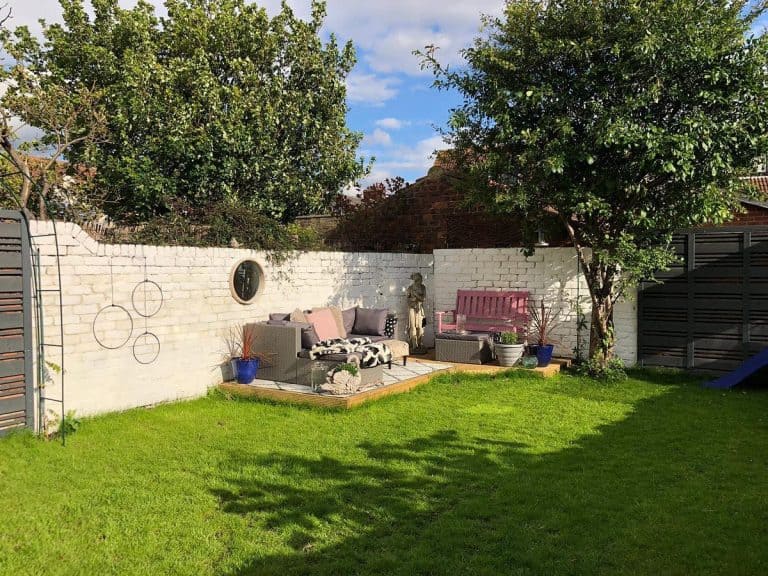 14 Garden Wall Ideas for Your Landscape