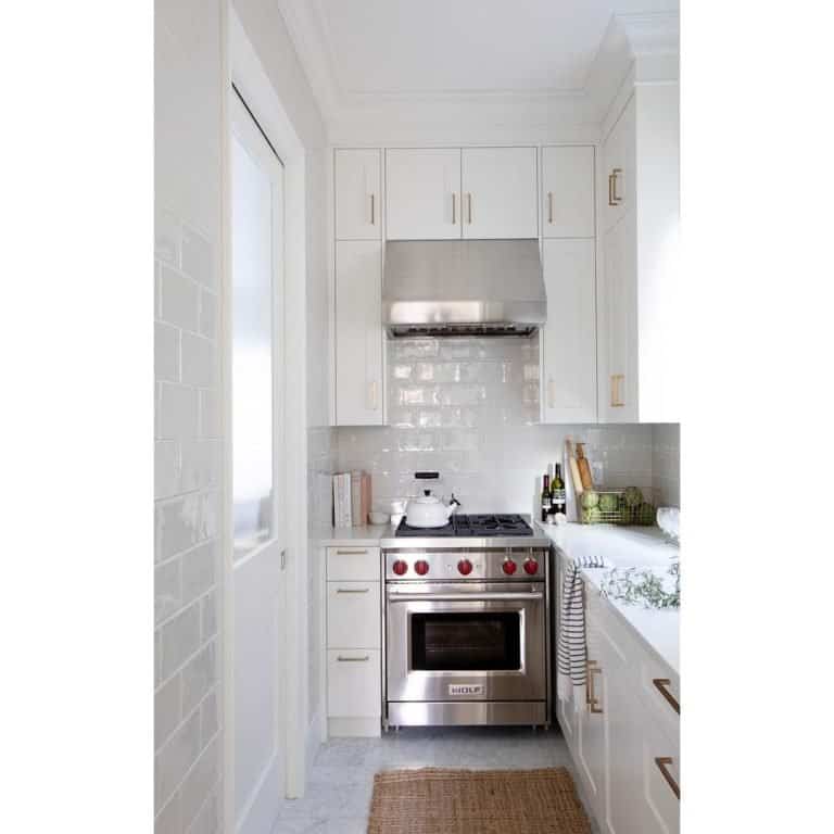 25 White Kitchen Cabinet Design Ideas (with Pictures) - Trendey