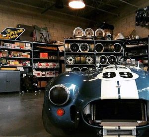 16 Luxury Garage Ideas for Car Enthusiasts - Trendey